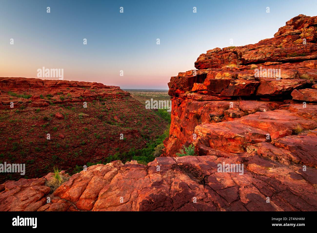 Glowing red rocks in Watarrka National Park Stock Photo - Alamy