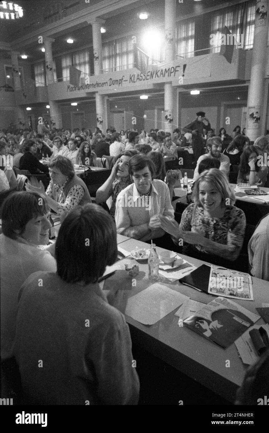 Healthcare 70s Black and White Stock Photos & Images - Alamy