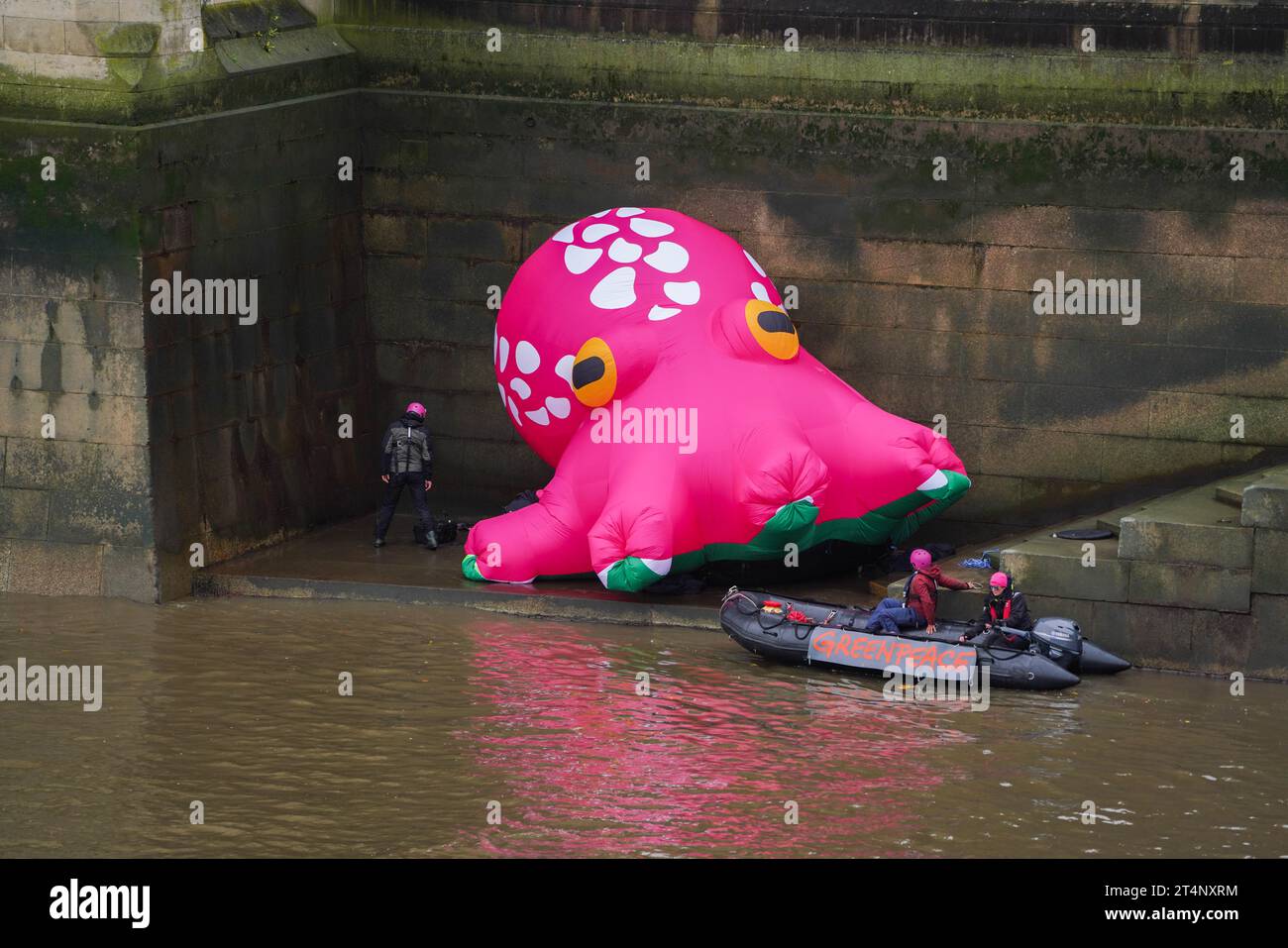 London, UK. 1 November 2023. The environmetal group Greenpeace inflate ...