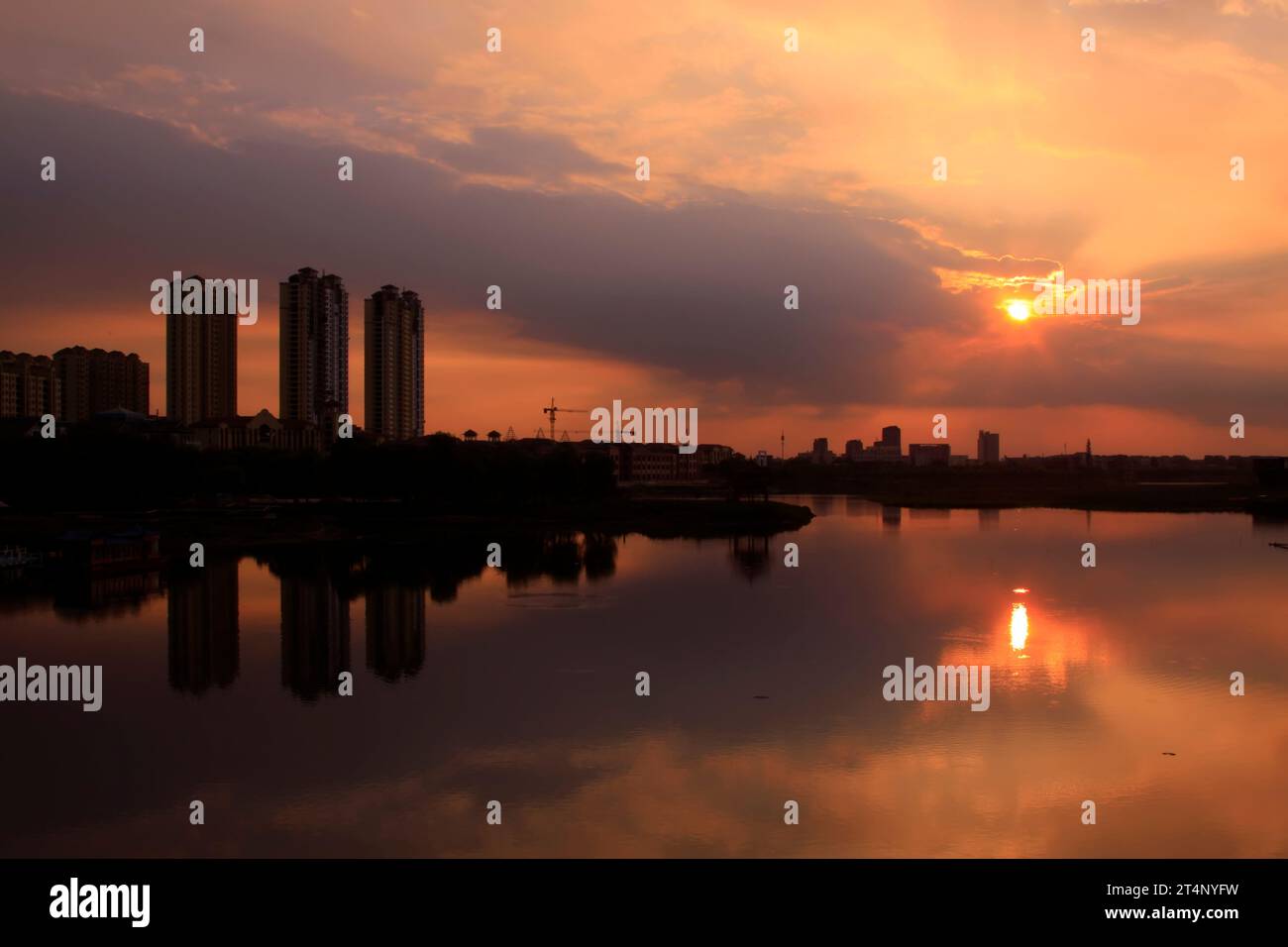 Waterfront city building scenery Stock Photo - Alamy