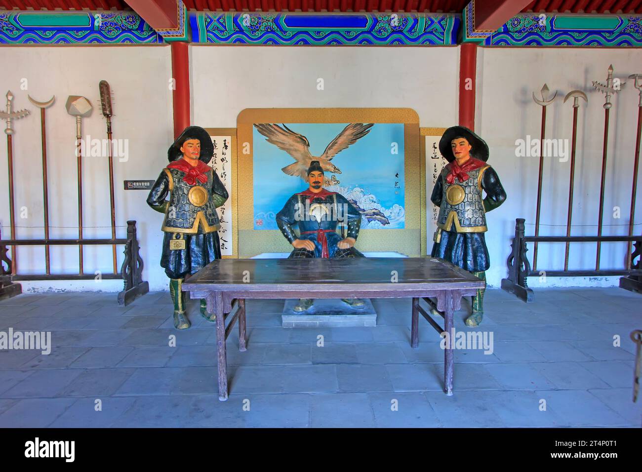 ancient Chinese general sculpture in a park Stock Photo - Alamy