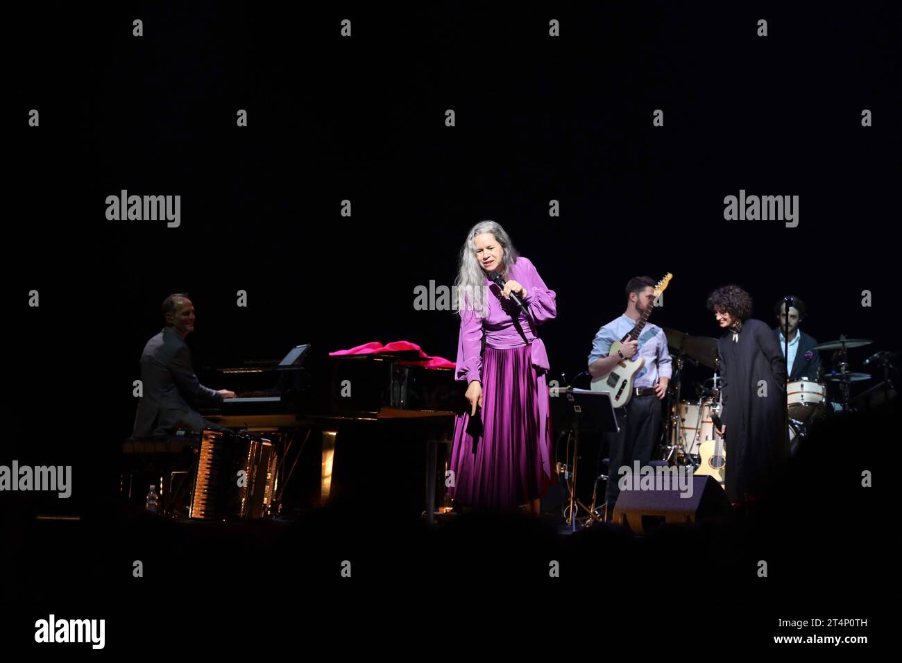 Natalie Merchant und Band auf Keep Your Courage-Tour im Theater des ...