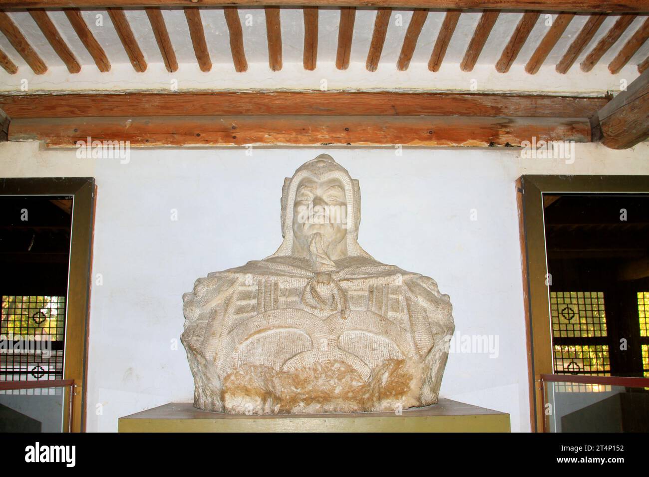China Ming dynasty general qi jiguang sculpture Stock Photo - Alamy