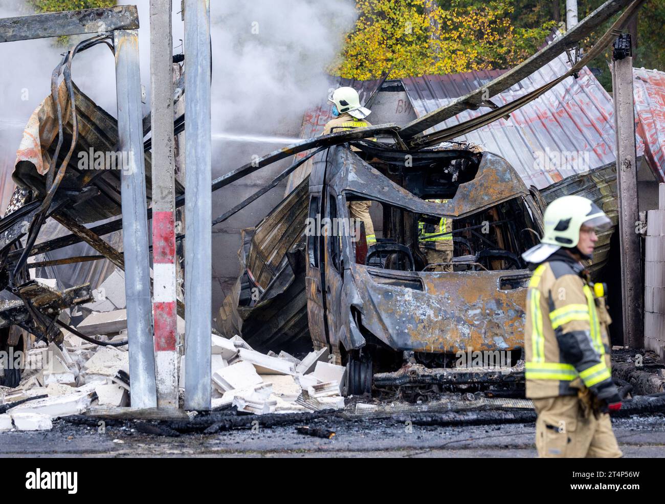 Warin, Germany. 01st Nov, 2023. Firefighters extinguish the last flames ...