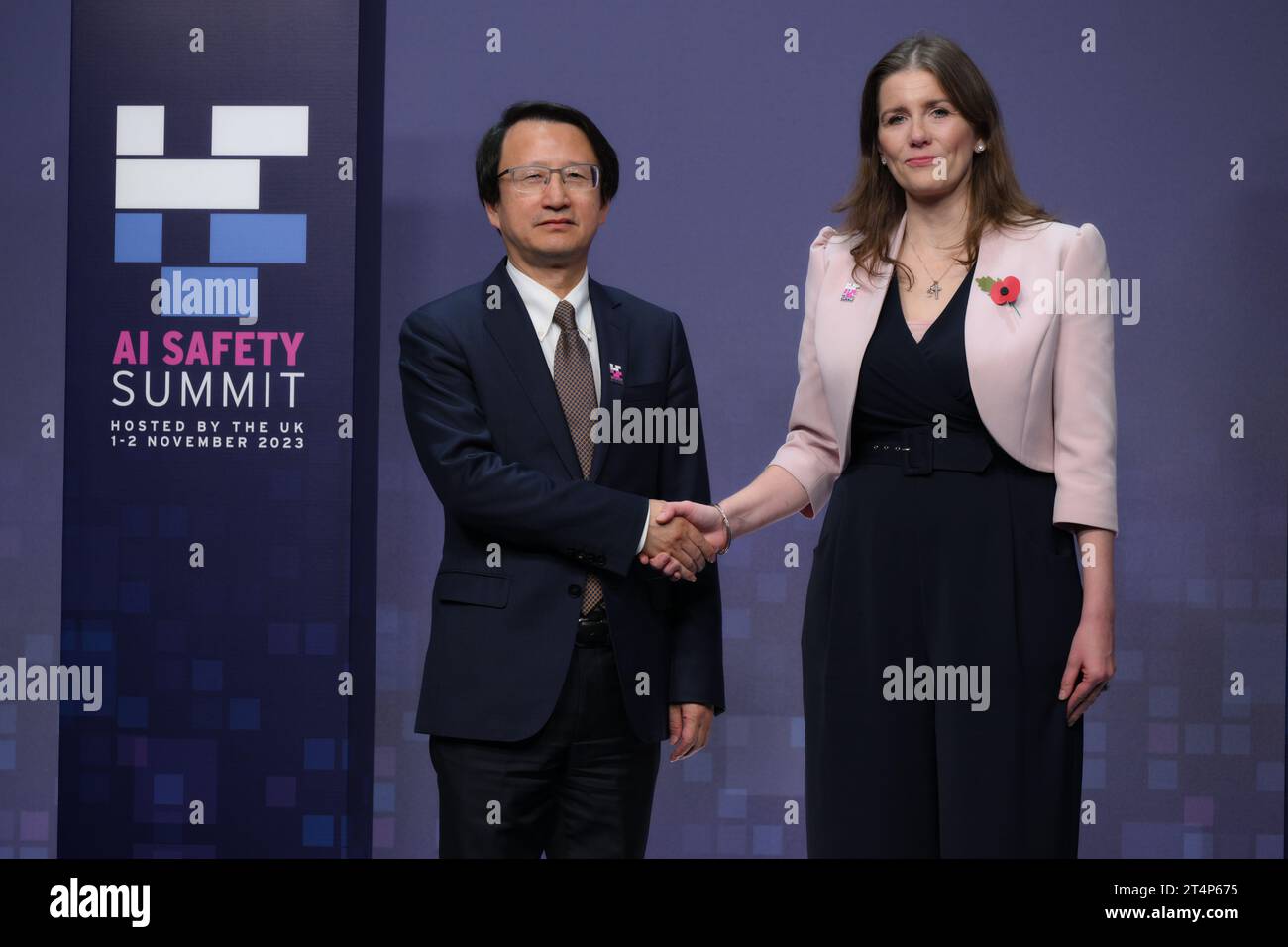 Technology Secretary Michelle Donelan greets Wu Zhaohui, Vice Minister ...