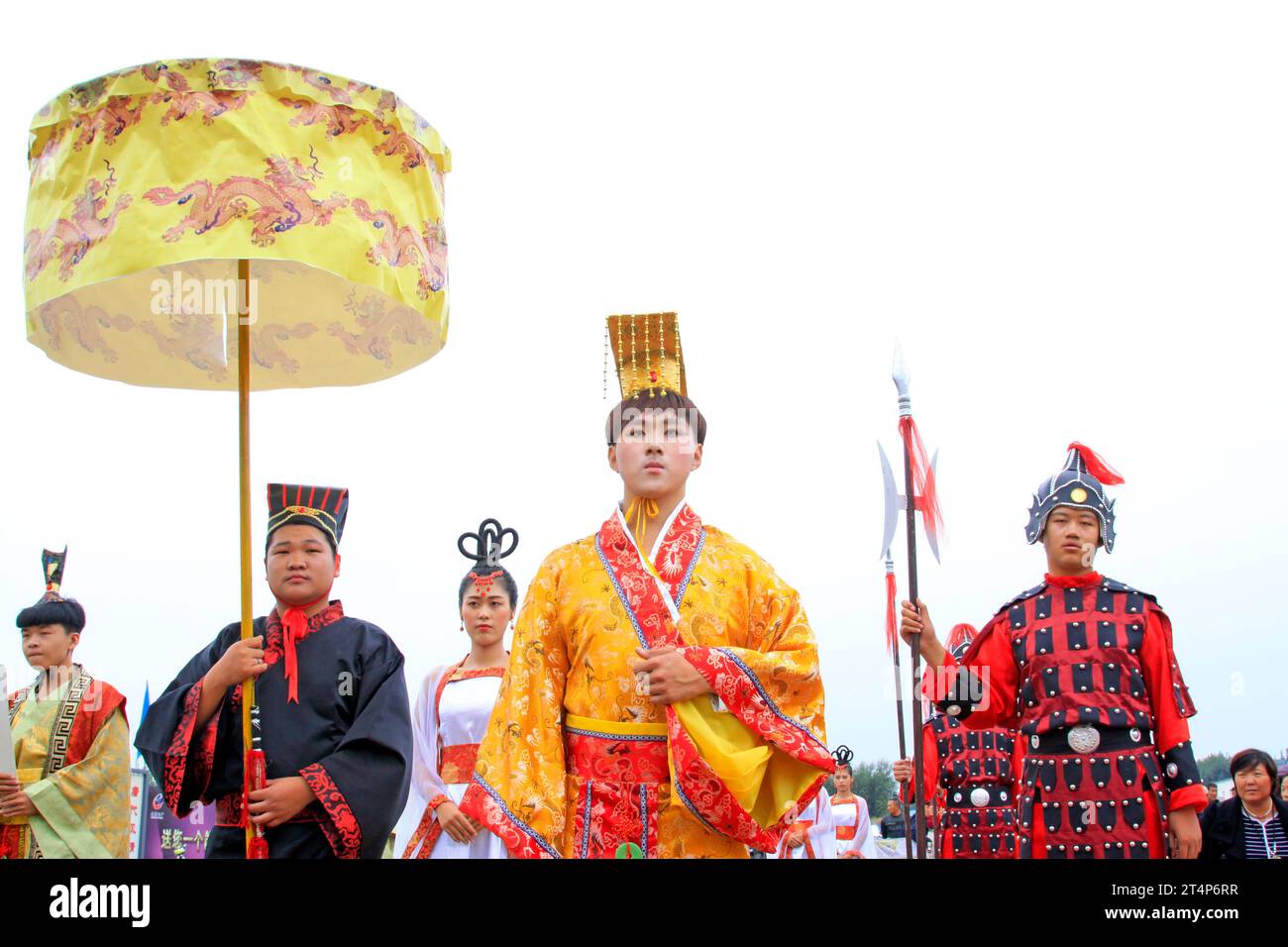 Chinese court drama characters hi-res stock photography and images - Alamy