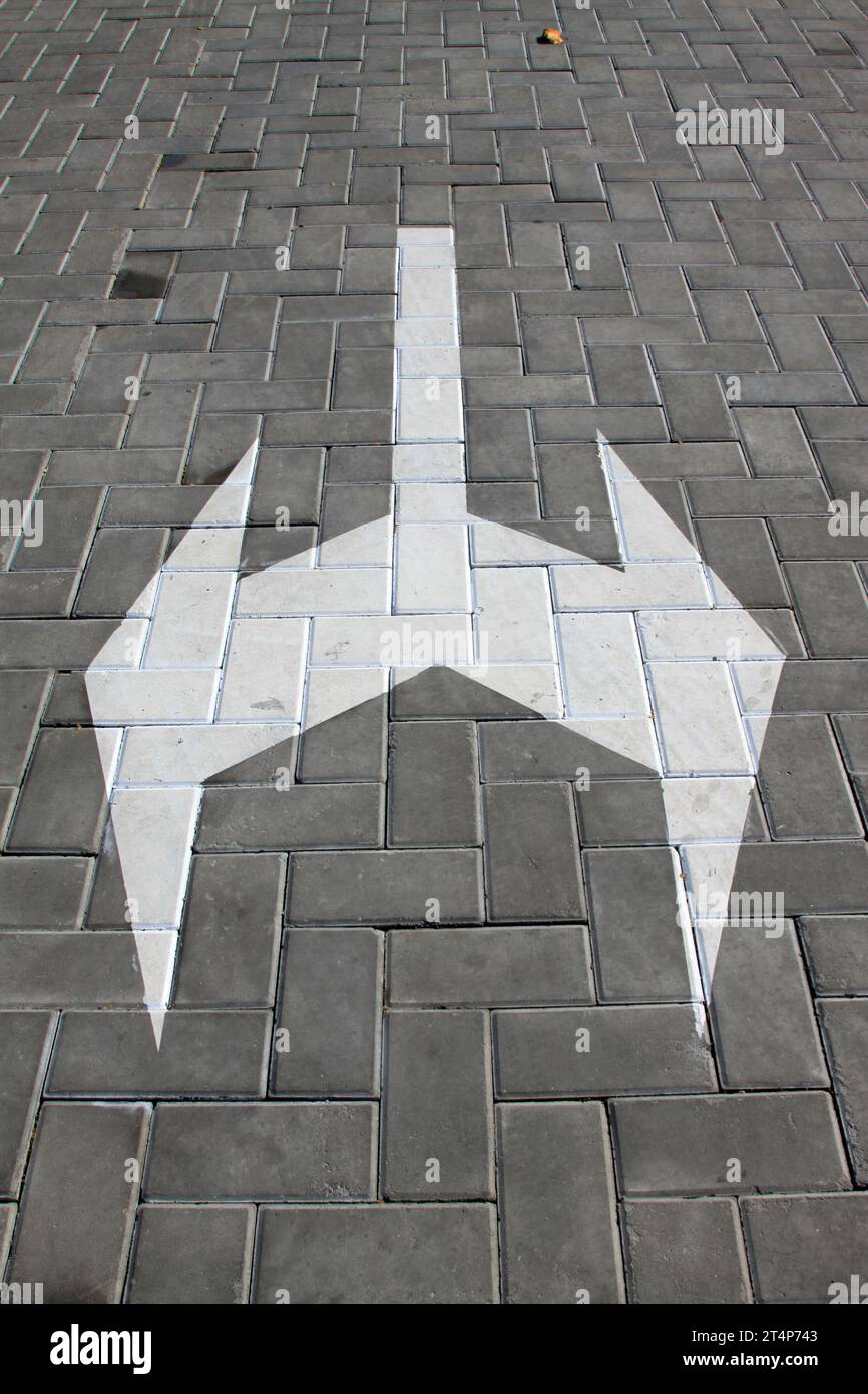 Point to tag, traffic signs on the asphalt road Stock Photo - Alamy