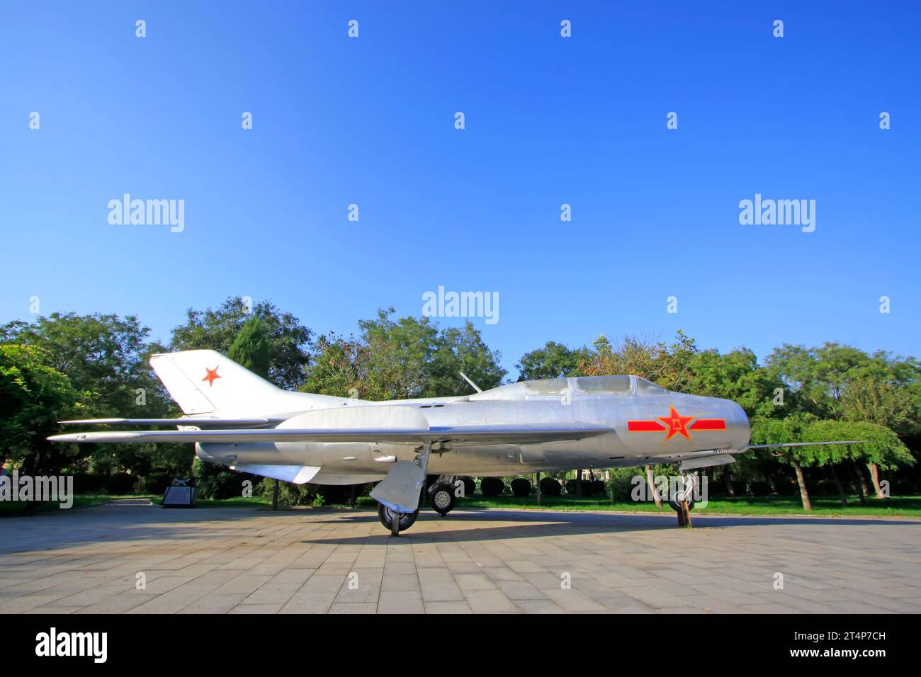 Chinese air retired fighter jets in a park Stock Photo - Alamy