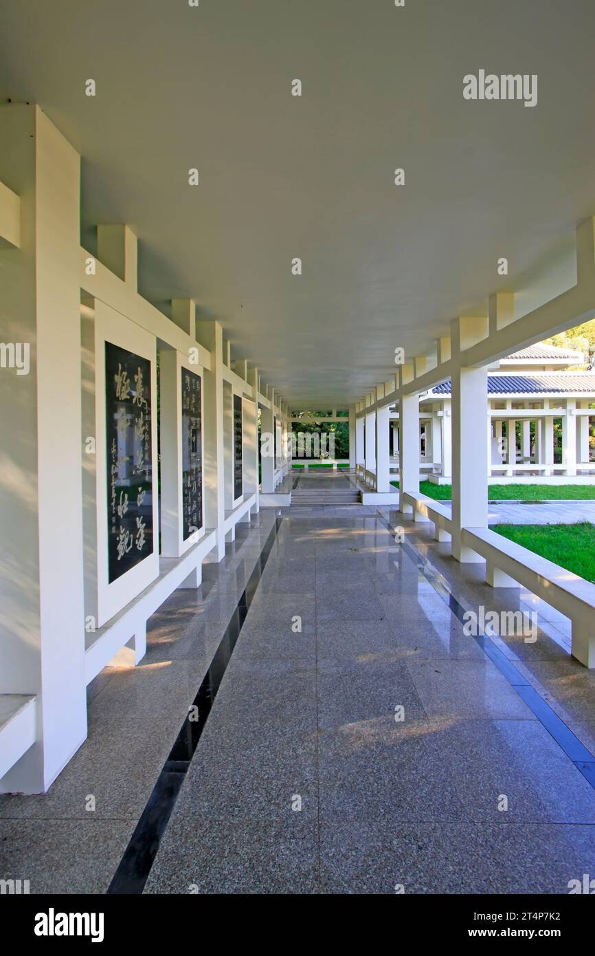 Corridor landscape architecture in a park Stock Photo - Alamy