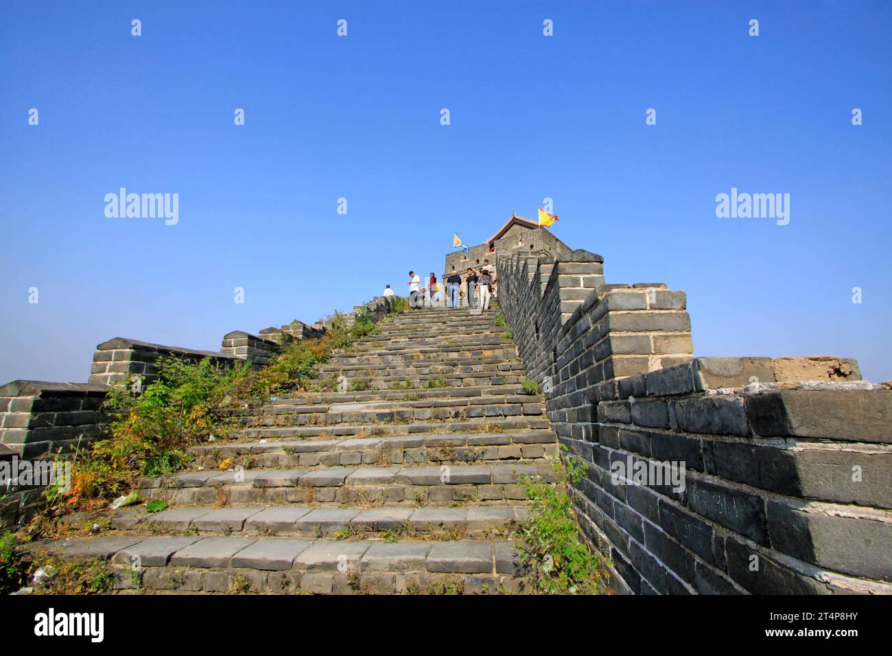 The Great Wall barbican and tourists Stock Photo - Alamy