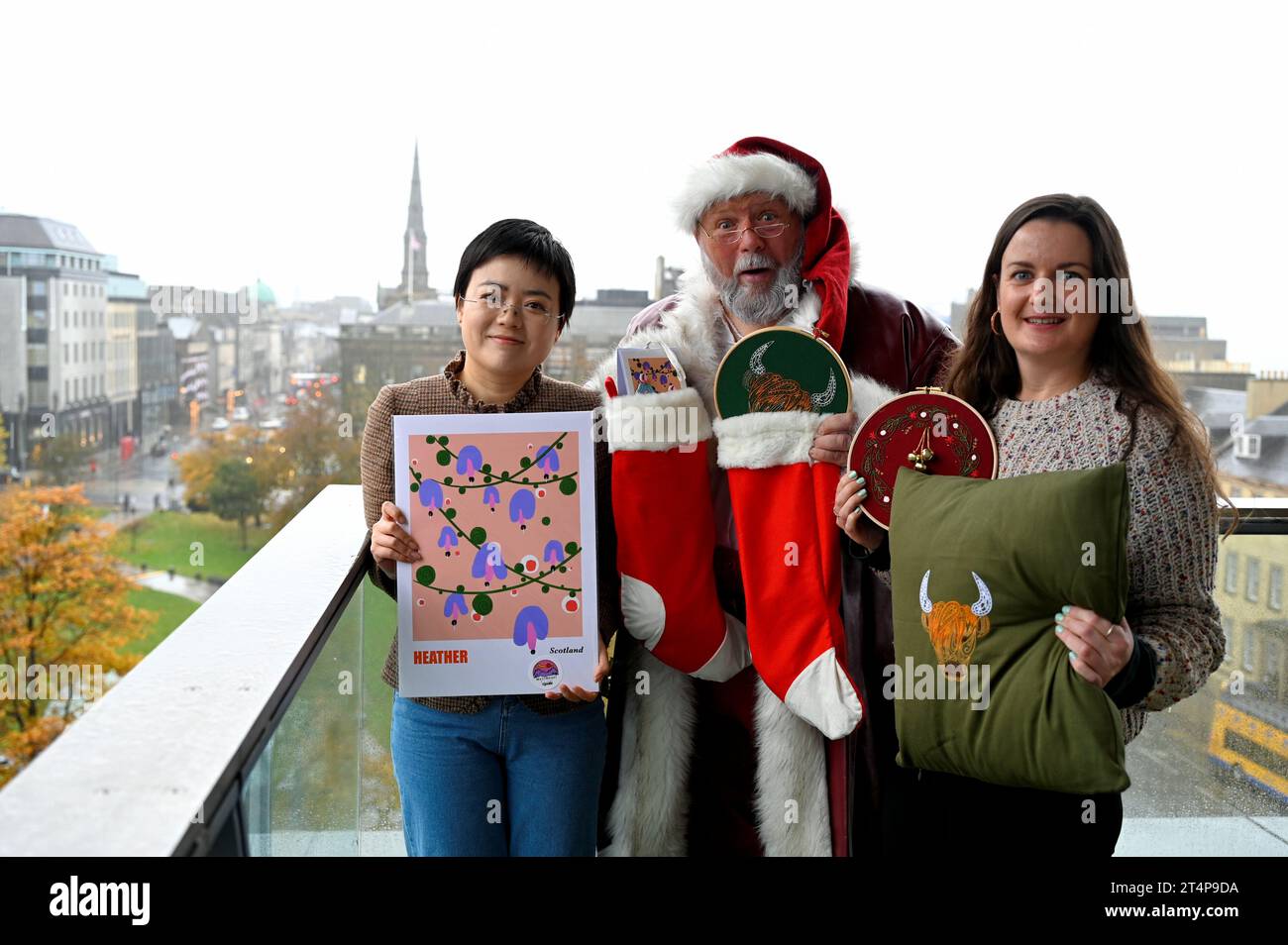 Edinburgh, Scotland, UK. 1st Nov 2023. Santa flies into town this year ...