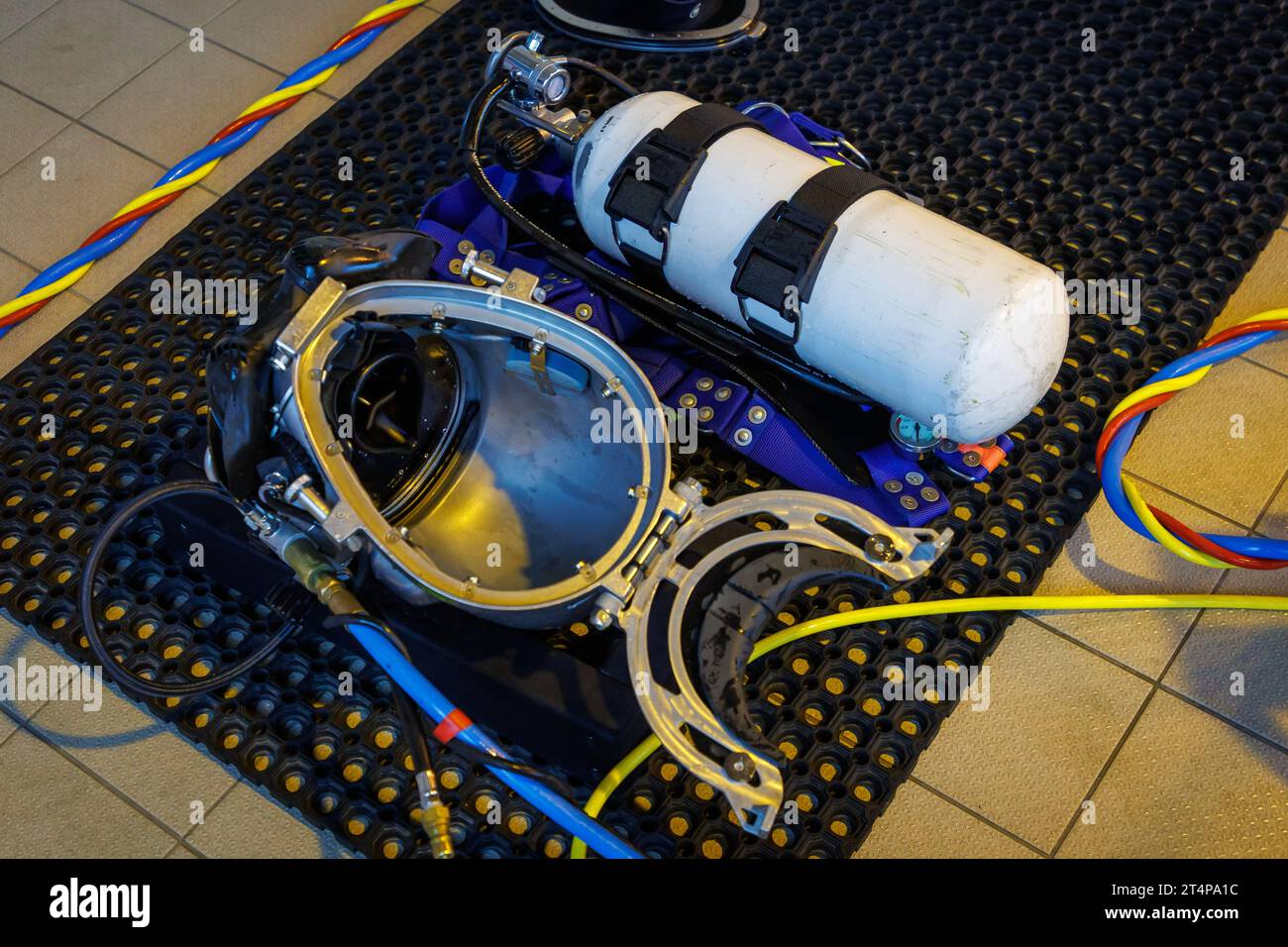 Practical parts of the Zero visibility diving, diver rescue training ...