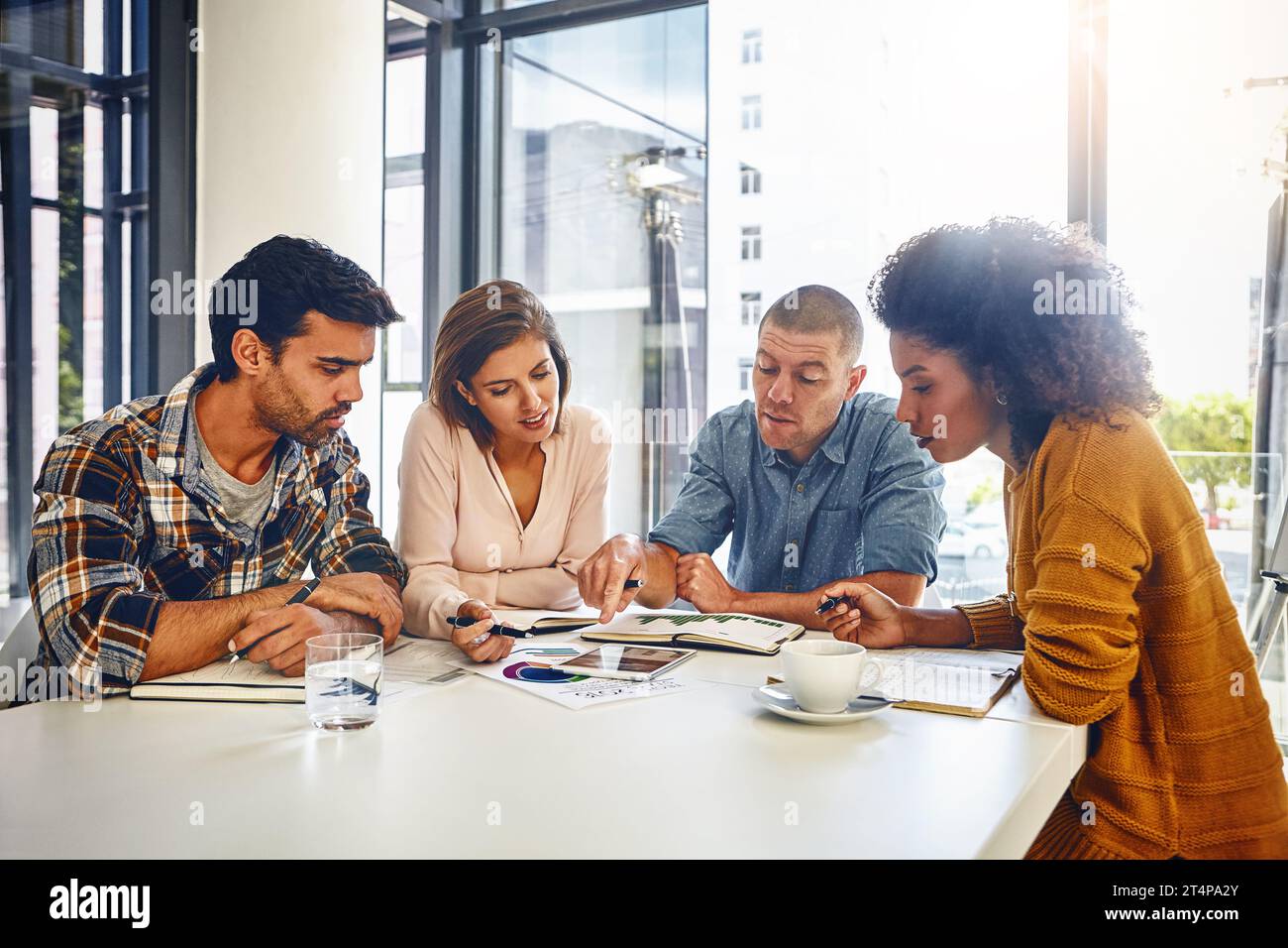 Newspaper agency business hi-res stock photography and images - Alamy