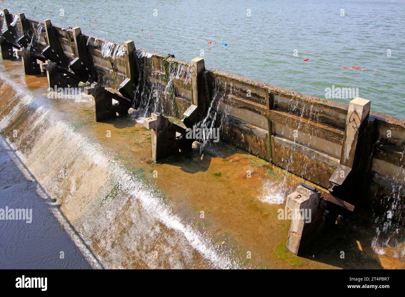 Water conservancy dam dam hi-res stock photography and images - Alamy
