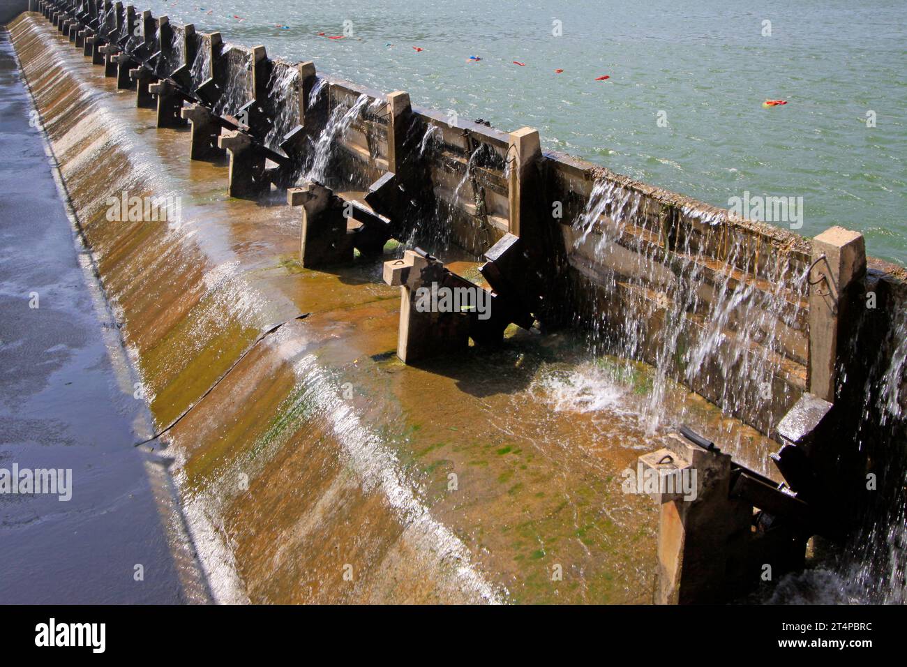 Water conservancy dam dam hi-res stock photography and images - Alamy