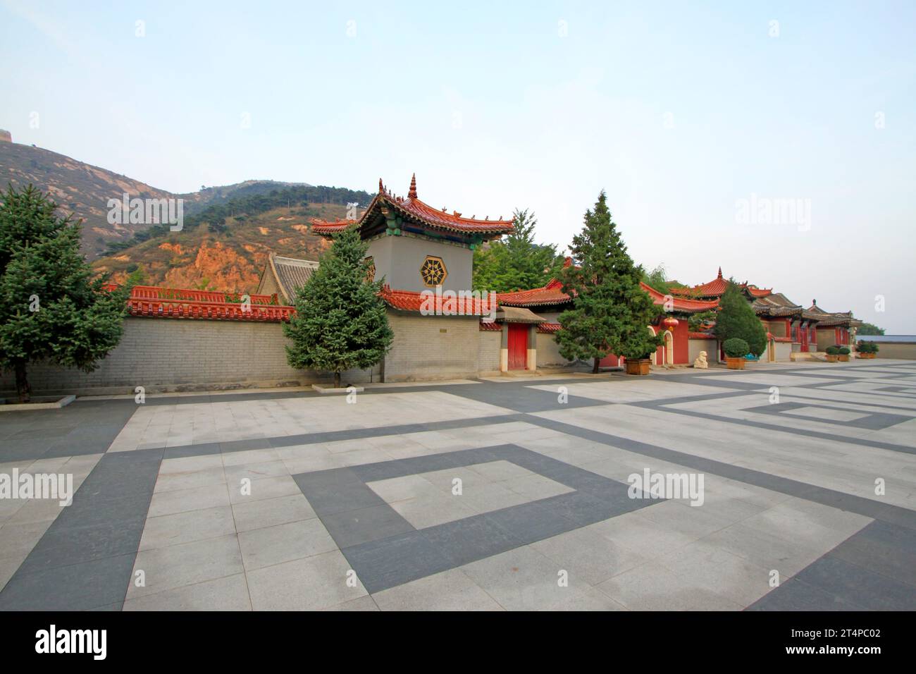 The ancient Chinese landscape architecture Stock Photo - Alamy