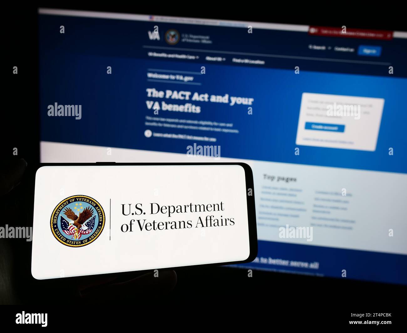 Department of veterans affairs seal hi-res stock photography and images ...