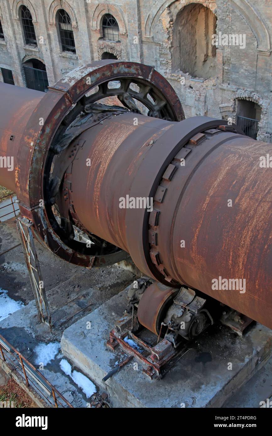 Rotary kiln cement plant hi-res stock photography and images - Alamy