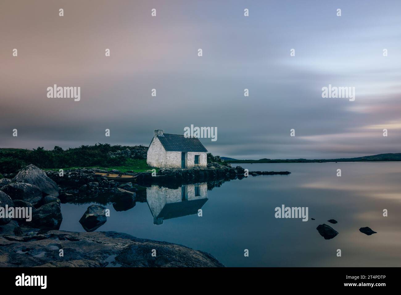 Screebe fishermans hut hi-res stock photography and images - Alamy