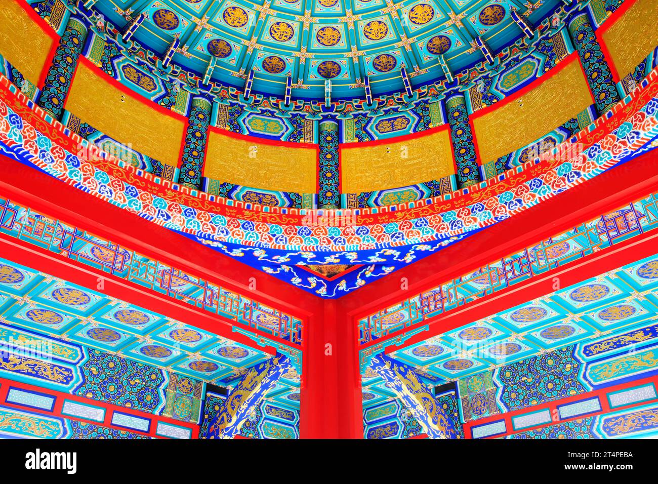 Chinese style painted ceiling Stock Photo - Alamy