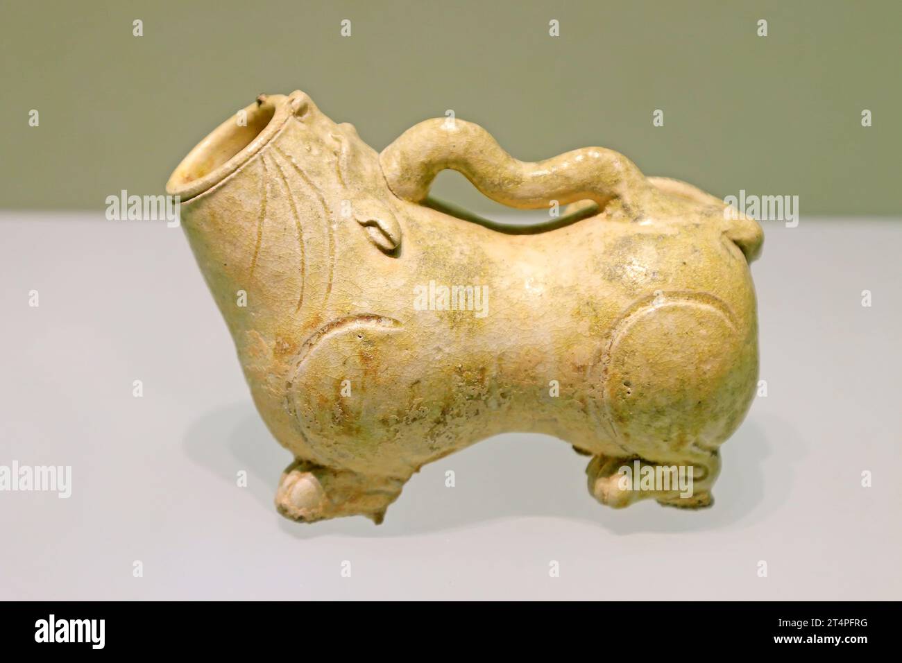 Chinese ancient ceramic ware Stock Photo - Alamy