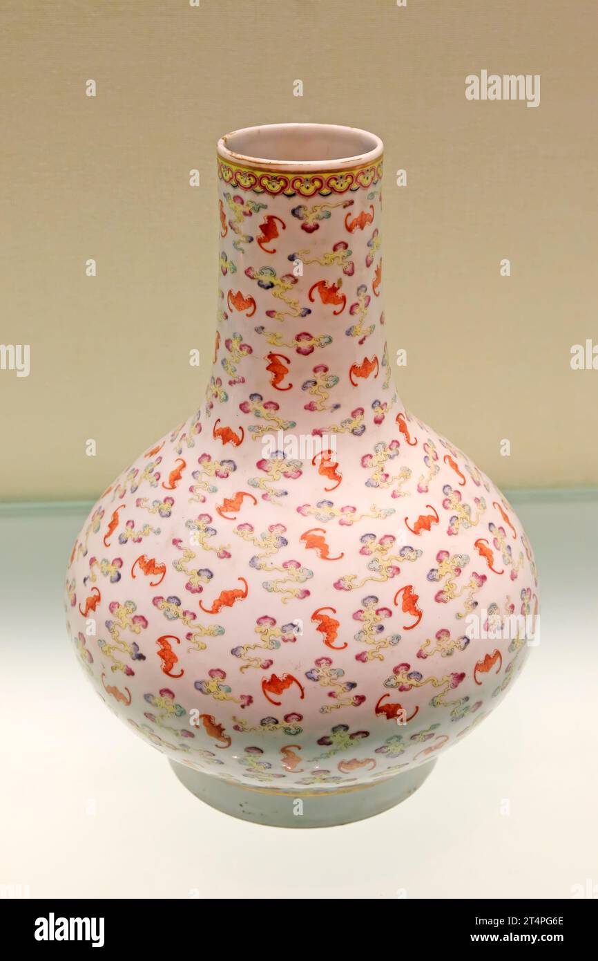 Chinese ancient ceramic ware Stock Photo - Alamy