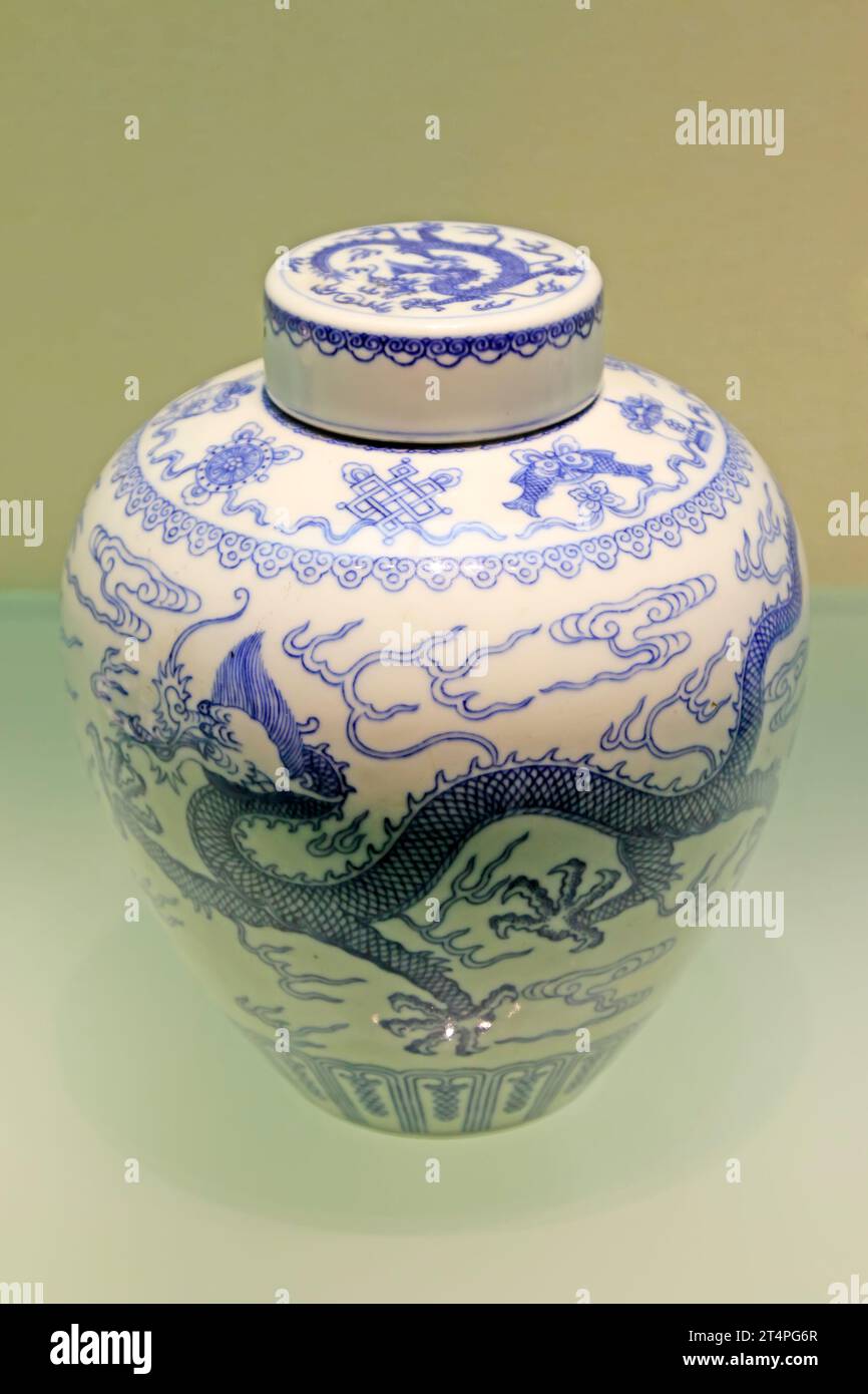 Chinese ancient ceramic ware Stock Photo - Alamy