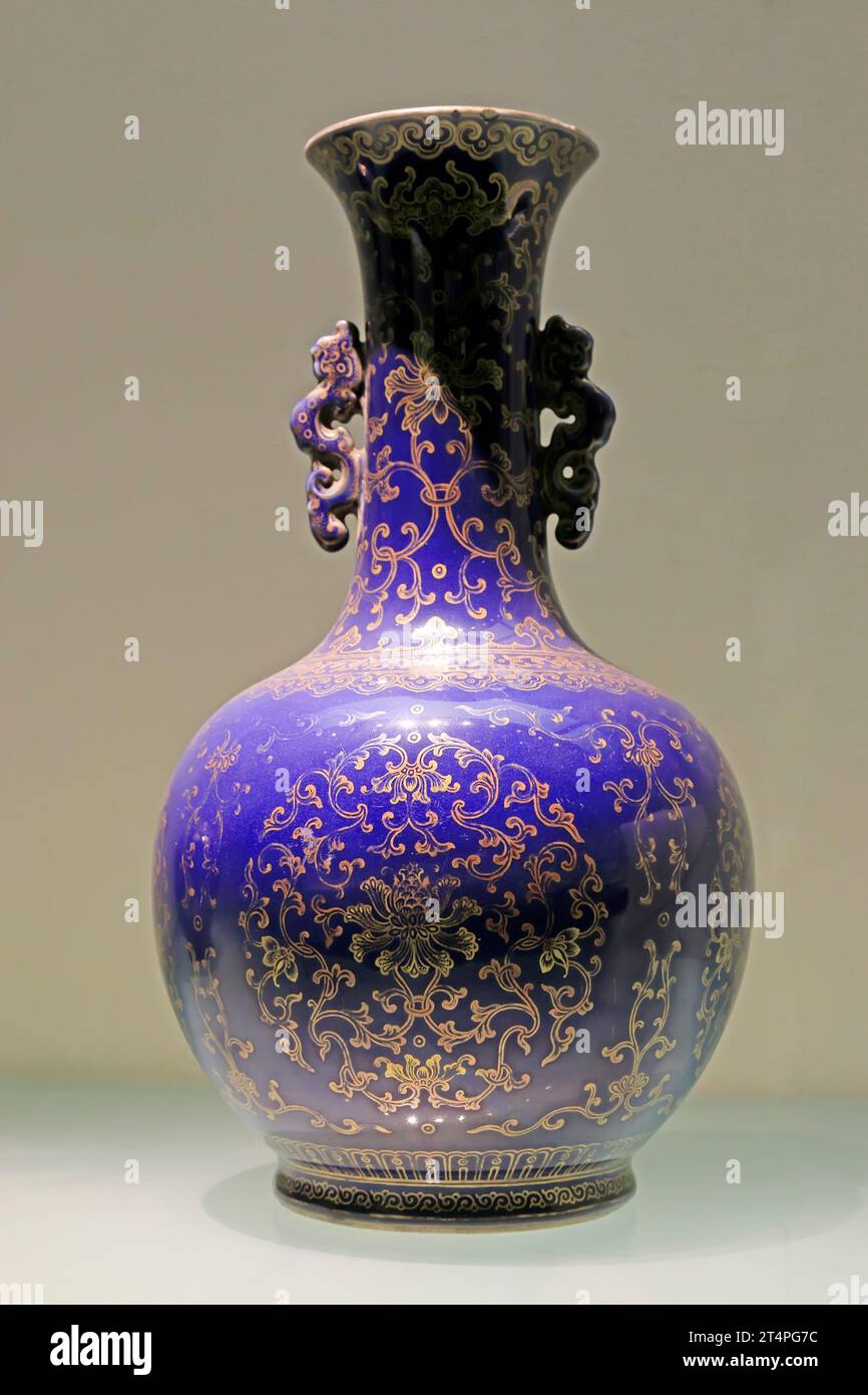 Chinese ancient ceramic ware Stock Photo - Alamy