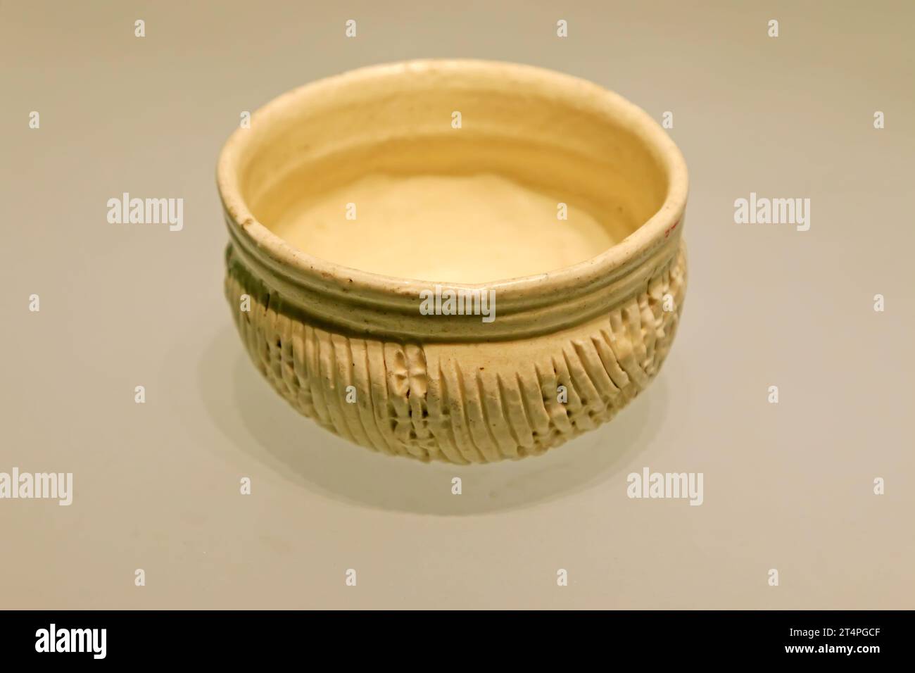 Chinese ancient ceramic ware Stock Photo - Alamy