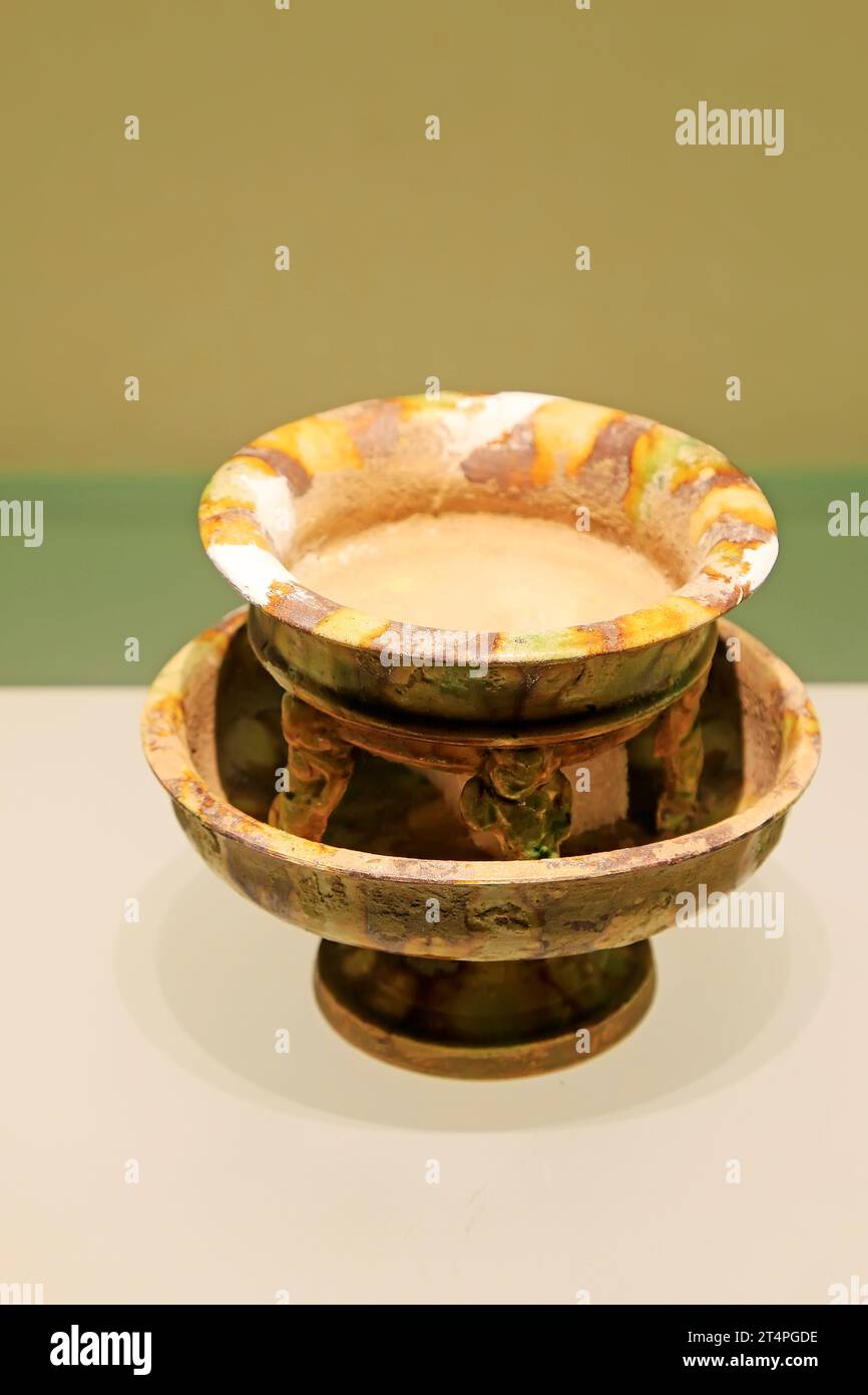 Chinese ancient ceramic ware Stock Photo - Alamy