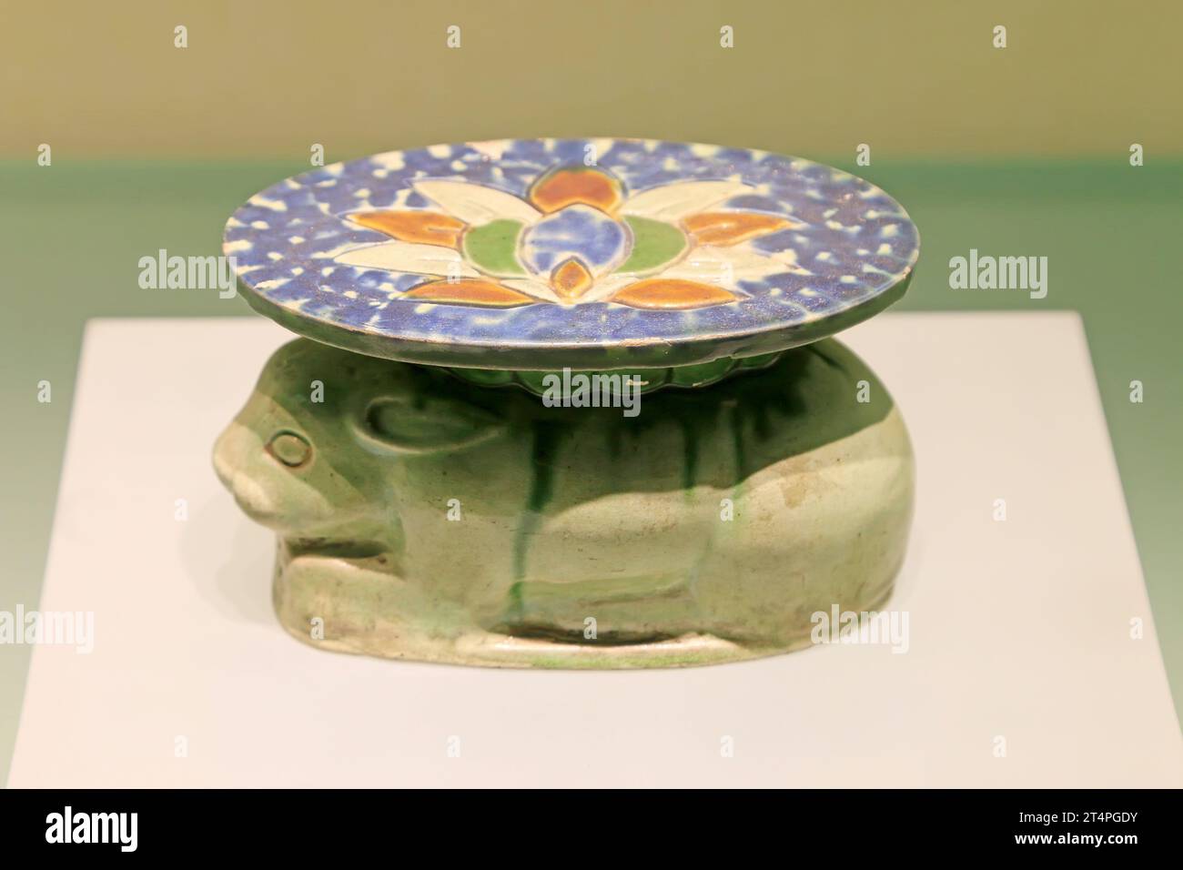 Chinese ancient ceramic ware Stock Photo - Alamy