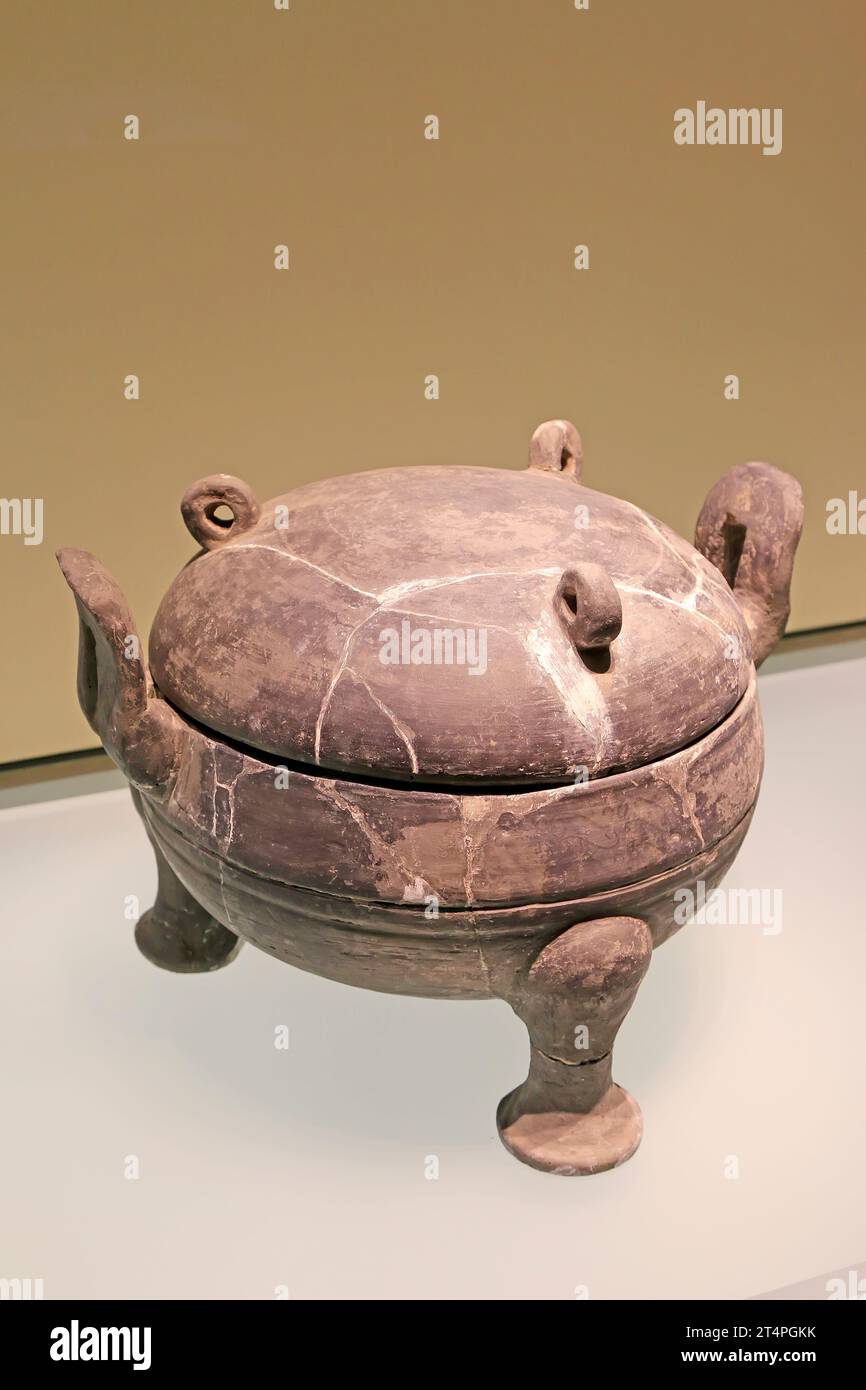 Chinese ancient ceramic ware Stock Photo - Alamy