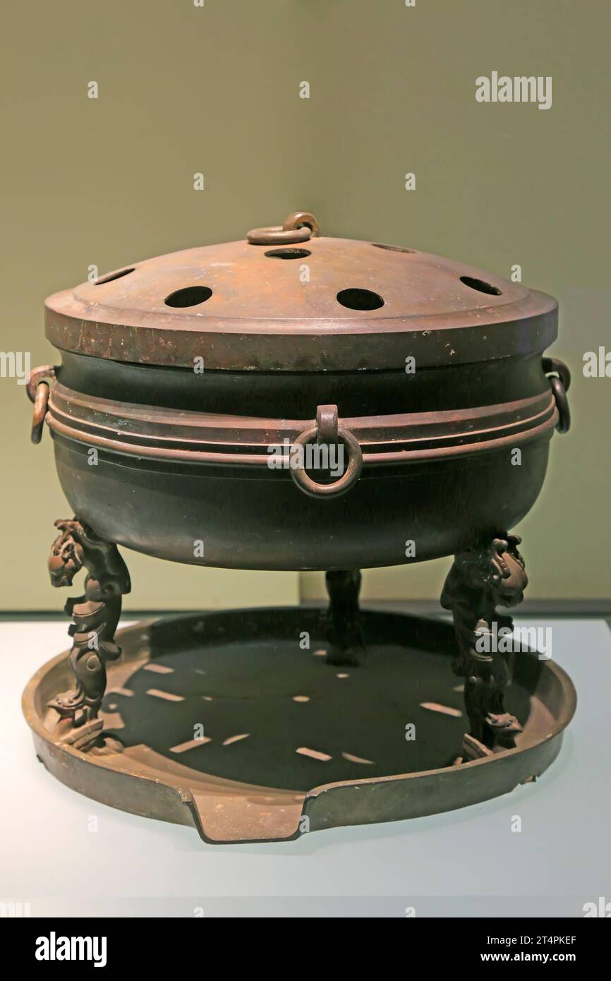 Chinese ancient bronze ware Stock Photo - Alamy