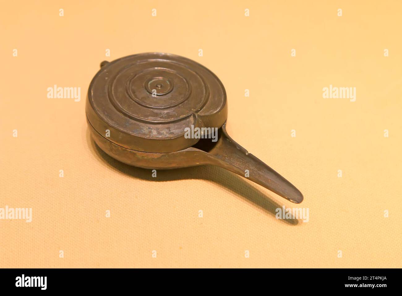 Chinese ancient silver ware Stock Photo - Alamy