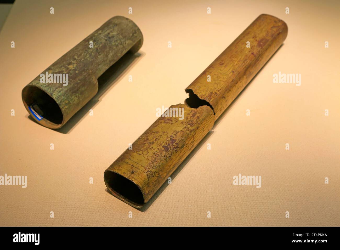 Bronze tools ancient china hi-res stock photography and images - Alamy