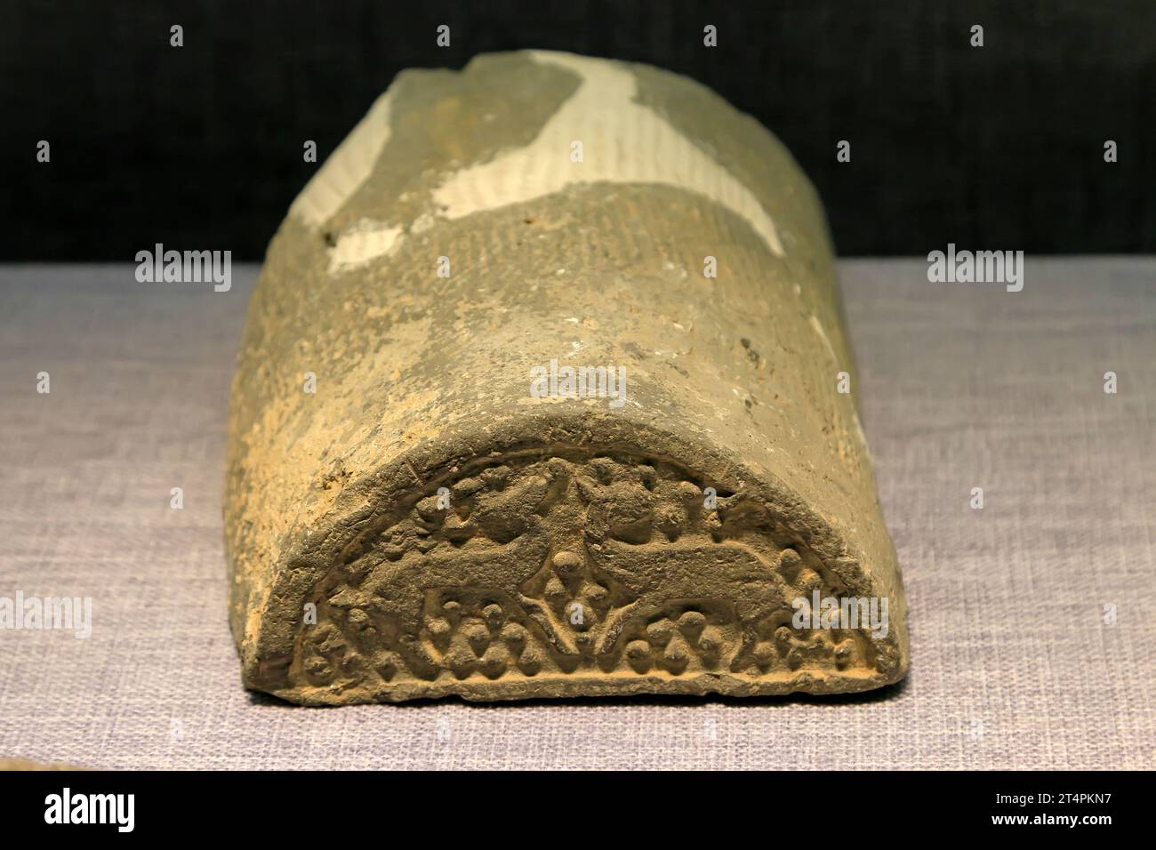 Chinese ancient tiles Stock Photo - Alamy