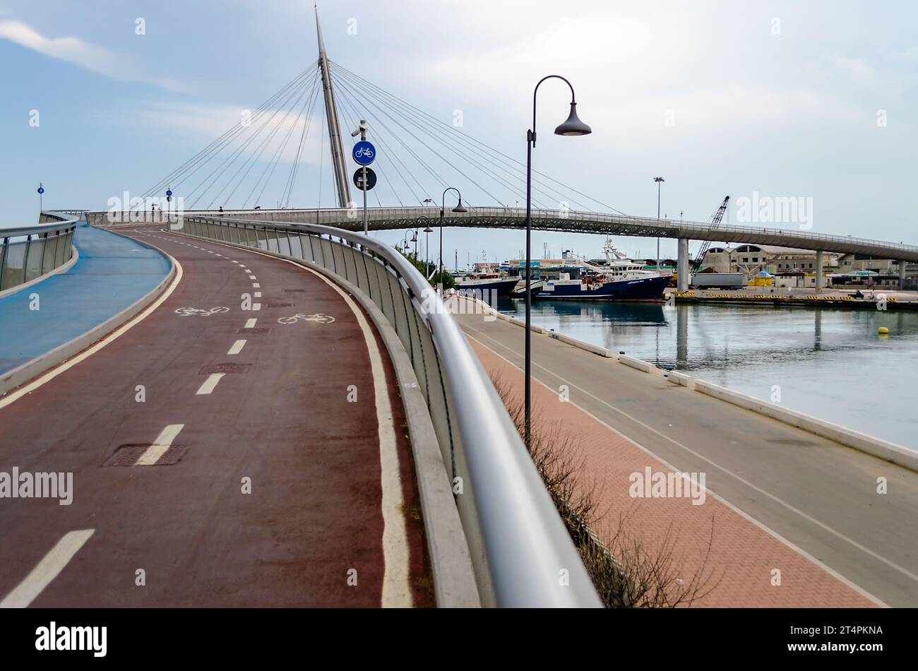 Bridge of the Sea, iconic example of modern architecture and landmark ...