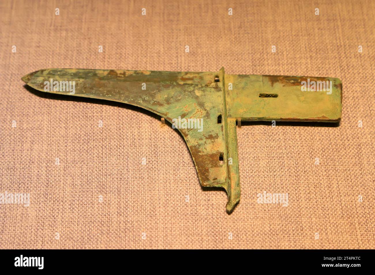Chinese ancient bronze ware Stock Photo - Alamy