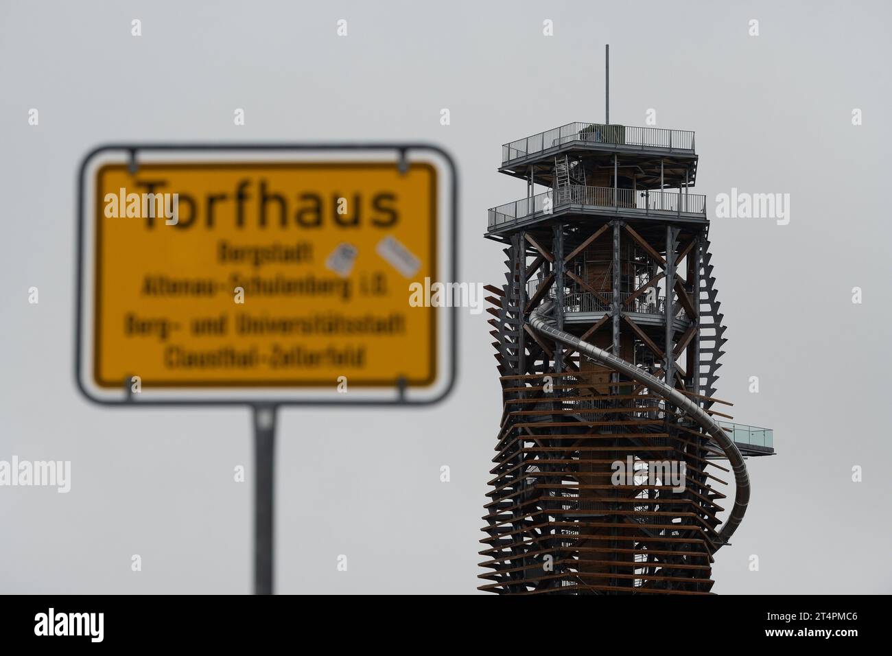 Torfhaus, Germany. 01st Nov, 2023. View of the Harz Tower behind a ...