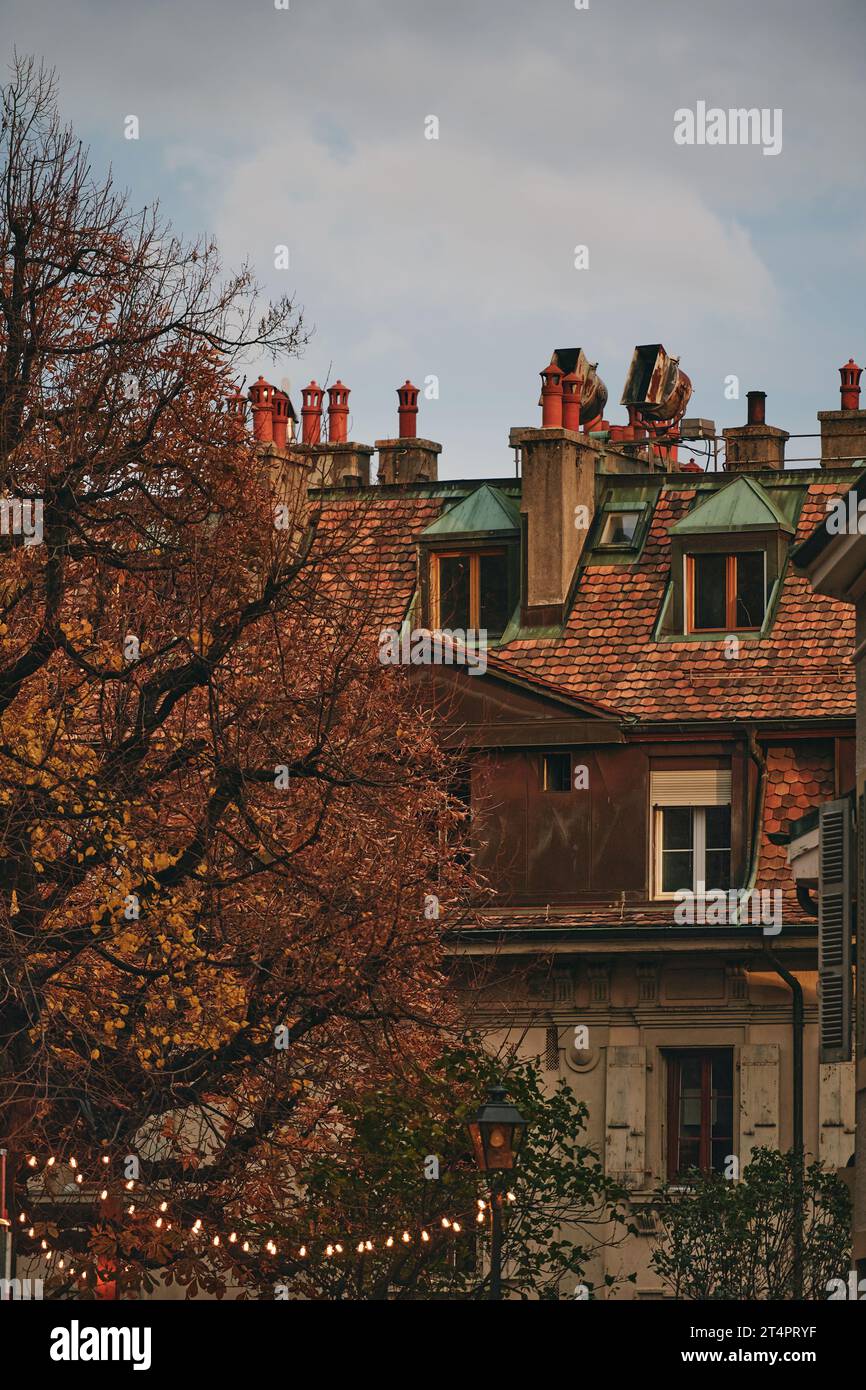Gorgeous historic apartment building hi-res stock photography and ...