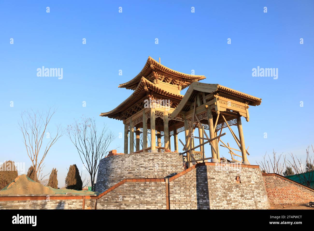 Chinese traditional landscape architecture pavilion Stock Photo - Alamy