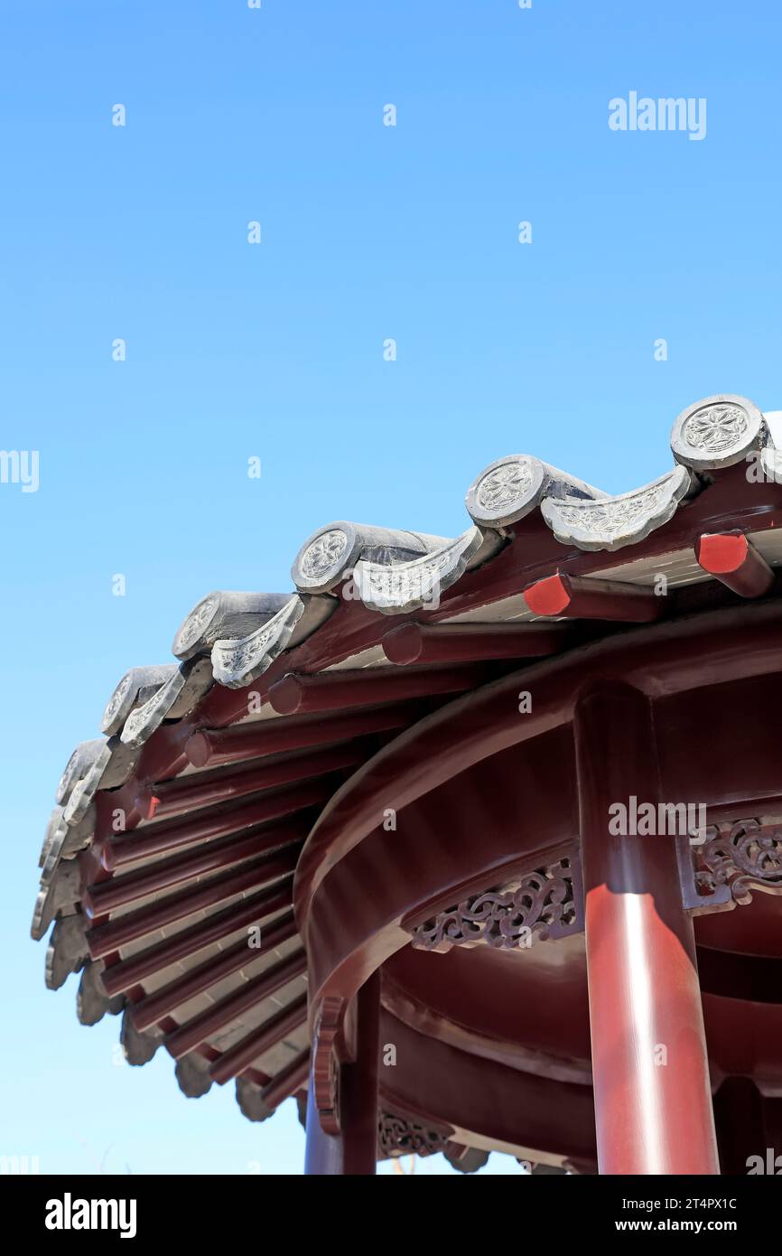 Chinese circular pavilion roof Stock Photo - Alamy
