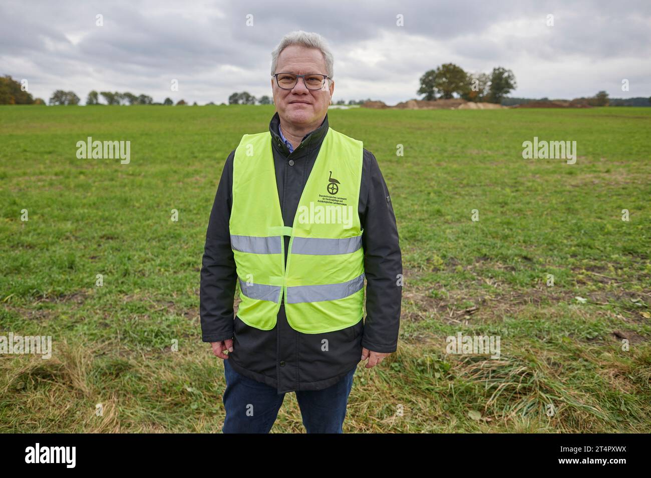 Seddin, Germany. 01st Nov, 2023. Brandenburg state archaeologist Franz ...