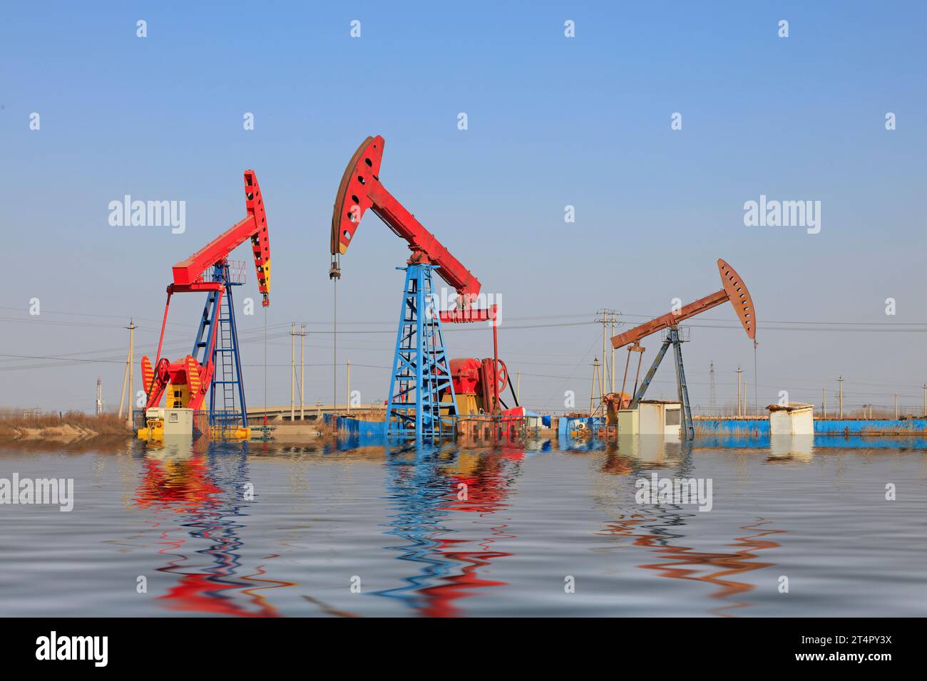 Oilfield operations hi-res stock photography and images - Alamy