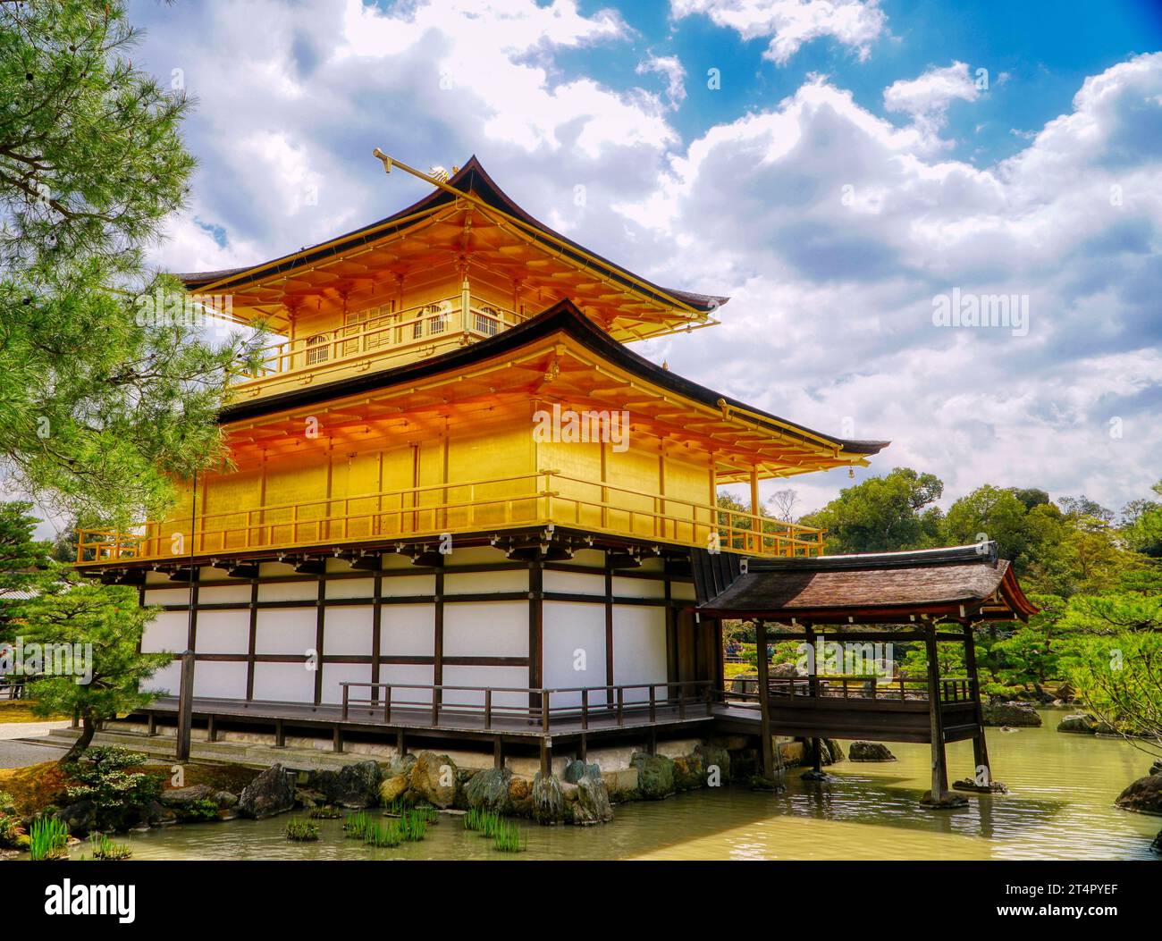 the stunning beauty of the Golden Pavilion Stock Photo - Alamy