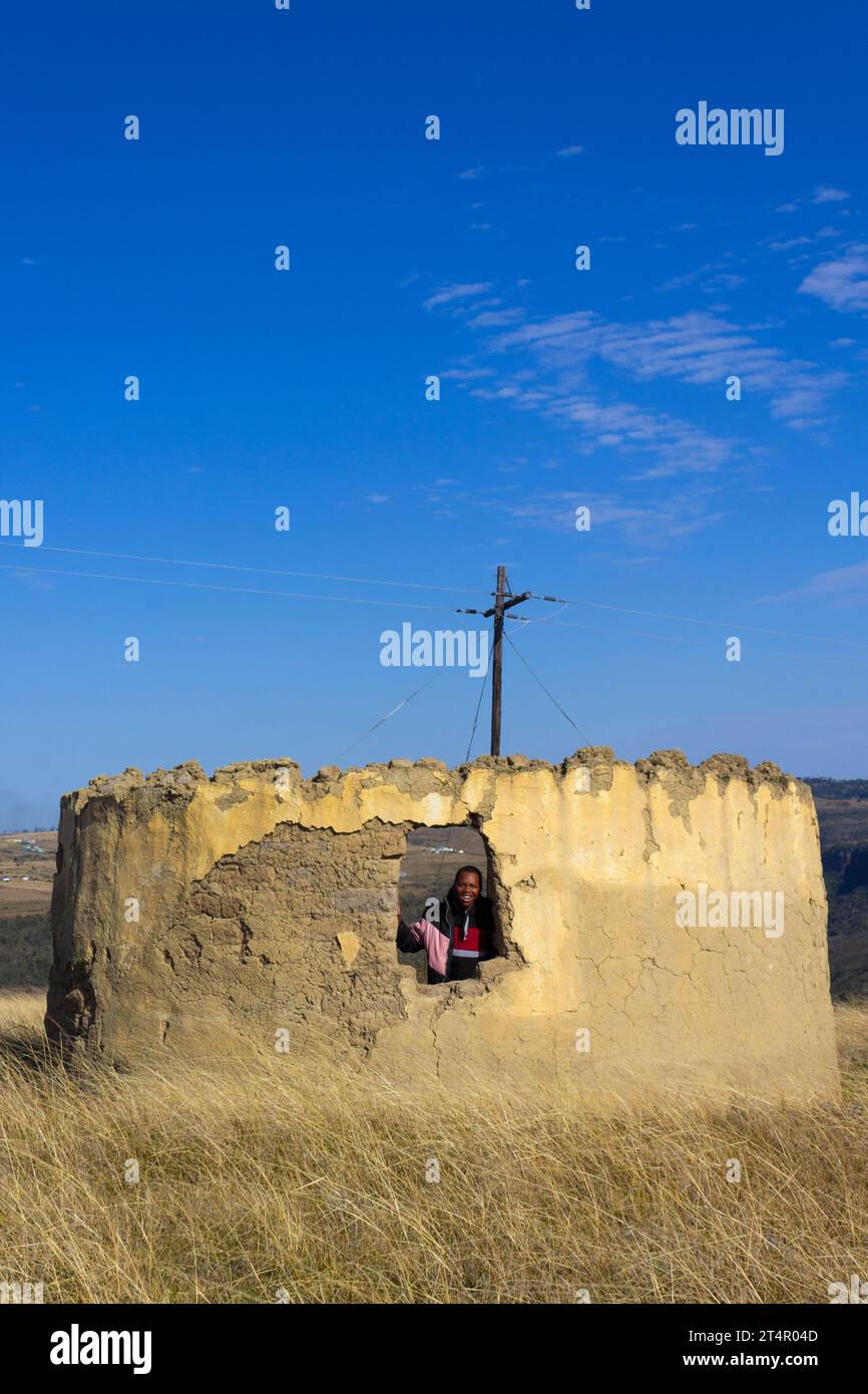Xhosa hut hi-res stock photography and images - Alamy