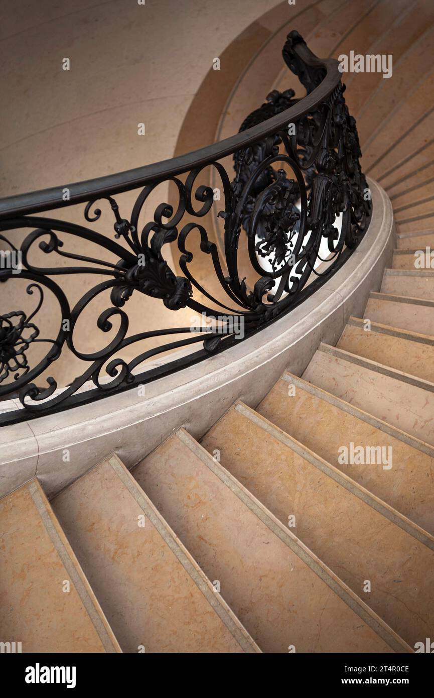 Classic french staircase hi-res stock photography and images - Alamy