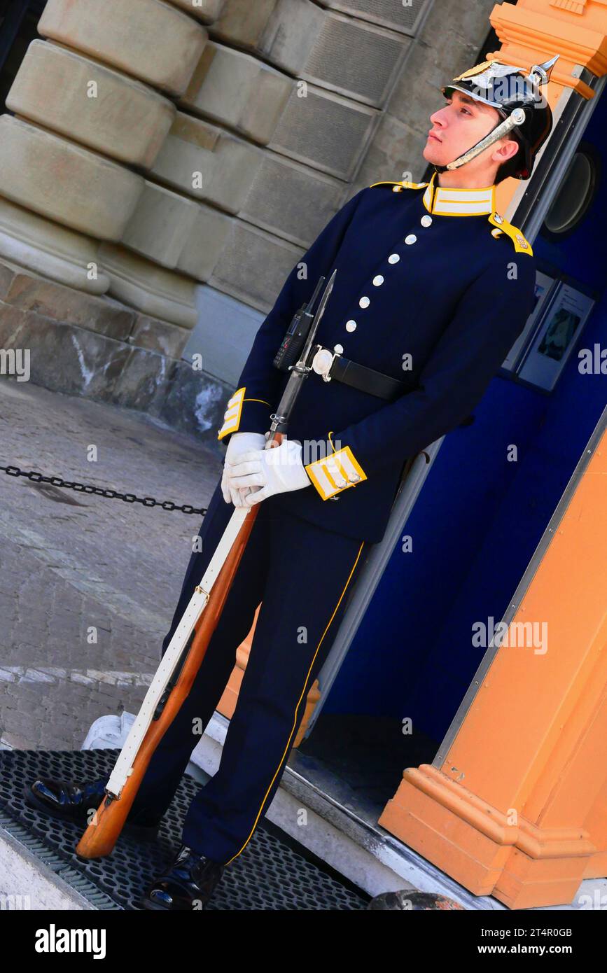 Sweden, Stockholm, Royal Palace guard at sentry box Stock Photo - Alamy
