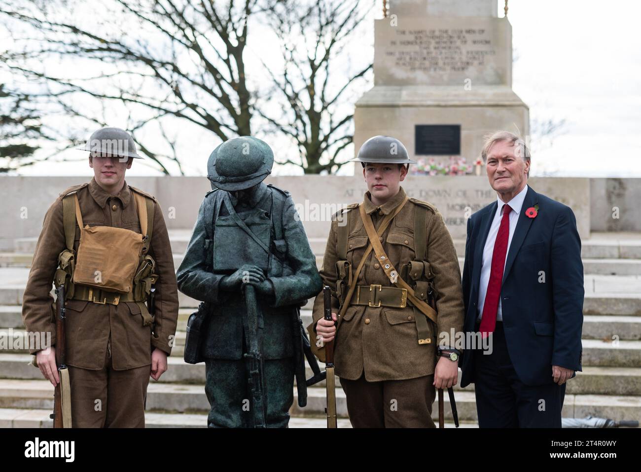 Bronze statue of a British ‘Tommy’ soldier has unveiled in front of the ...