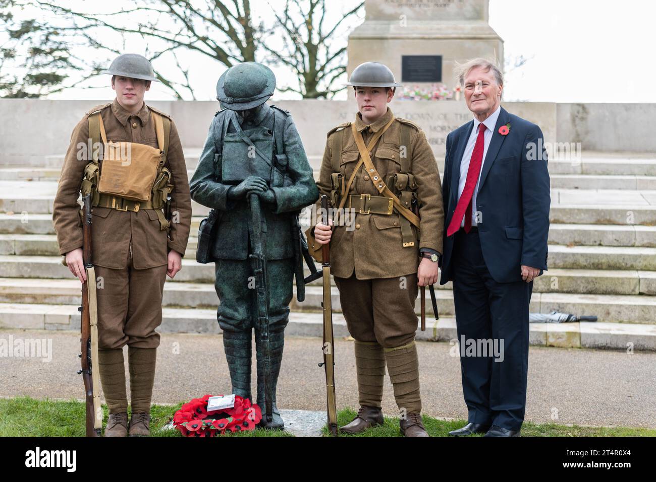 Bronze statue of a British ‘Tommy’ soldier has unveiled in front of the ...